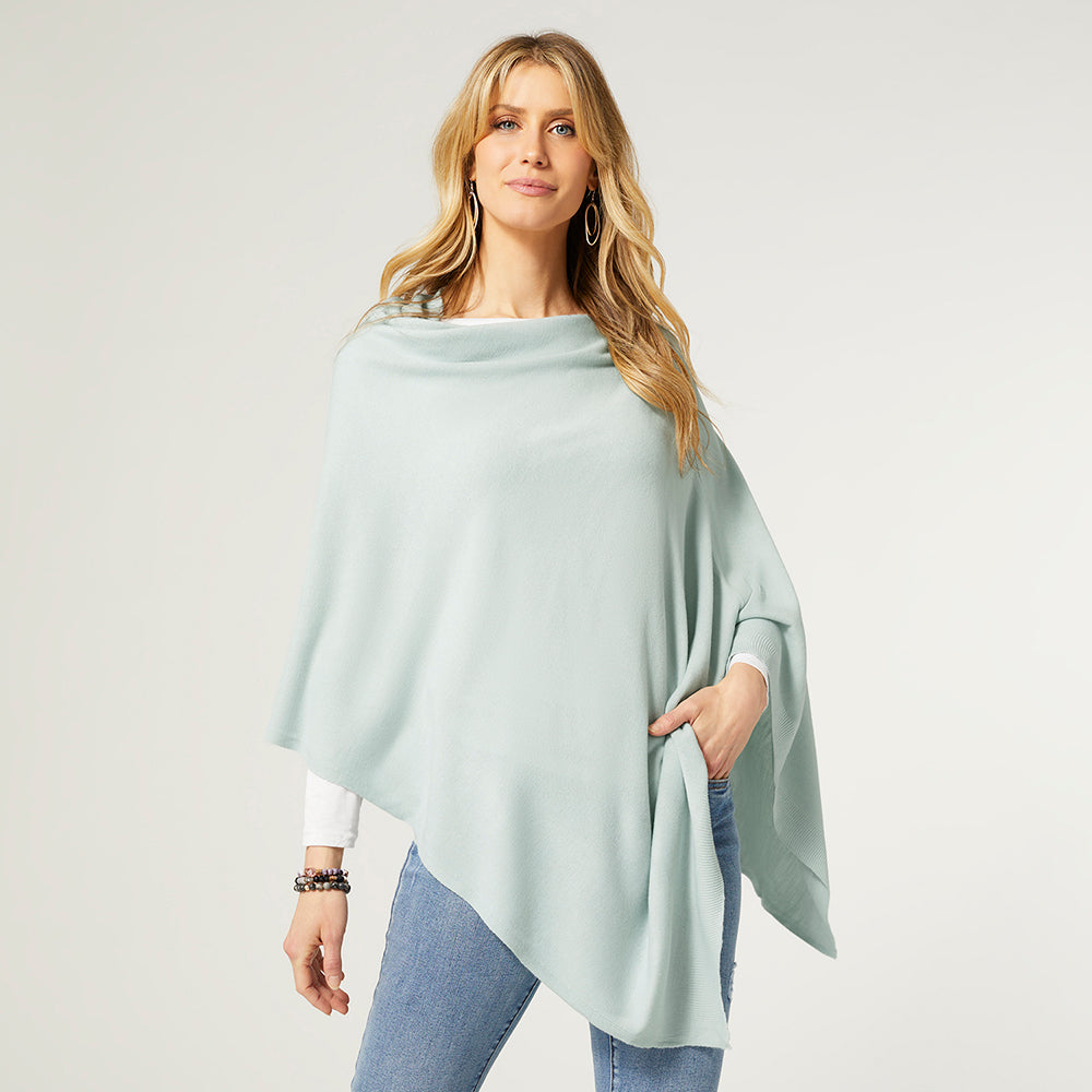 The Lightweight Poncho – COCO + CARMEN